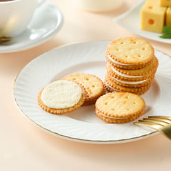 盒马 小青柠味芝士夹心薄脆饼干 228g 228 克 - Weee!