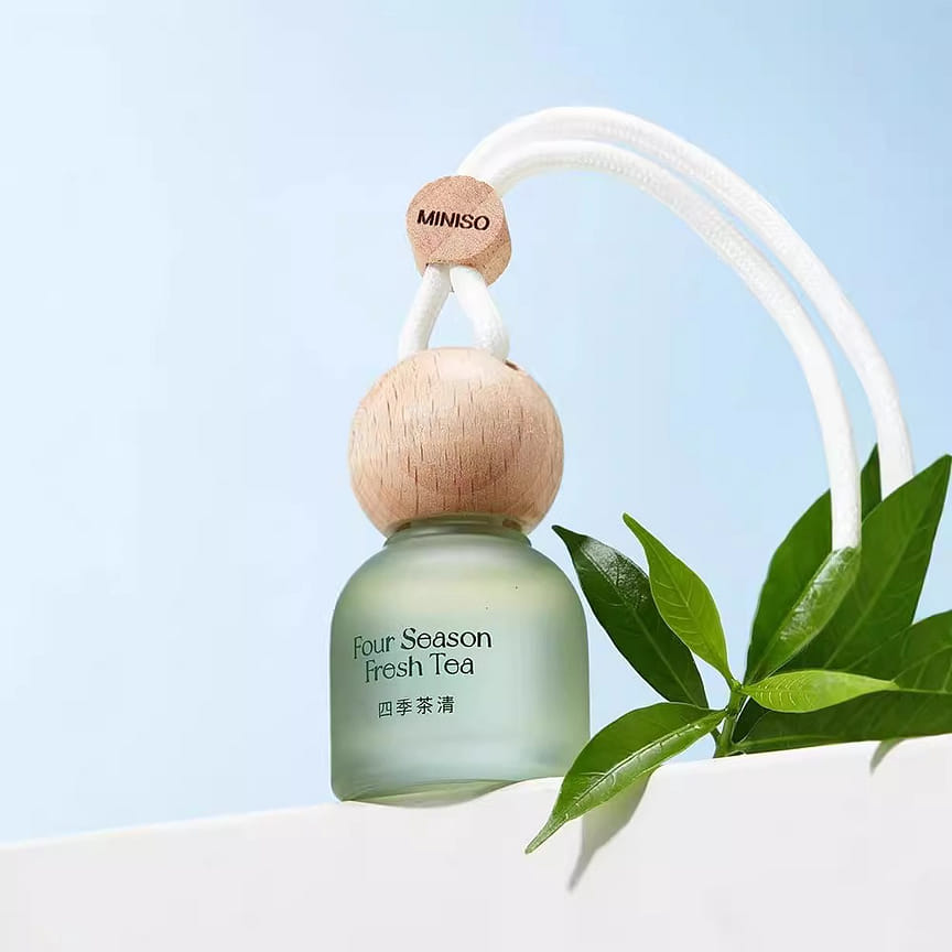 MINISO CarAir FreshenerPendant-Car Air VentPerfume 8 ml - Weee!