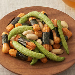 MUJI Pocket Snack, Seaweed Crispy Roll with Peas - Weee!